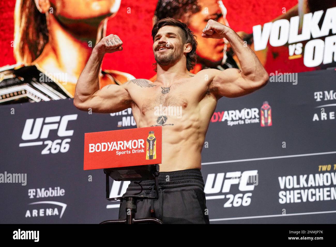 LAS VEGAS, NV - SEPTEMBER 24: Matthew Semelsberger steps on the scale ...