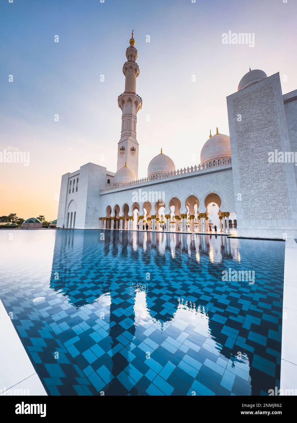 The Sheikh Zayed Grand Mosque during sunset, in Abu Dhabi, United Arab ...
