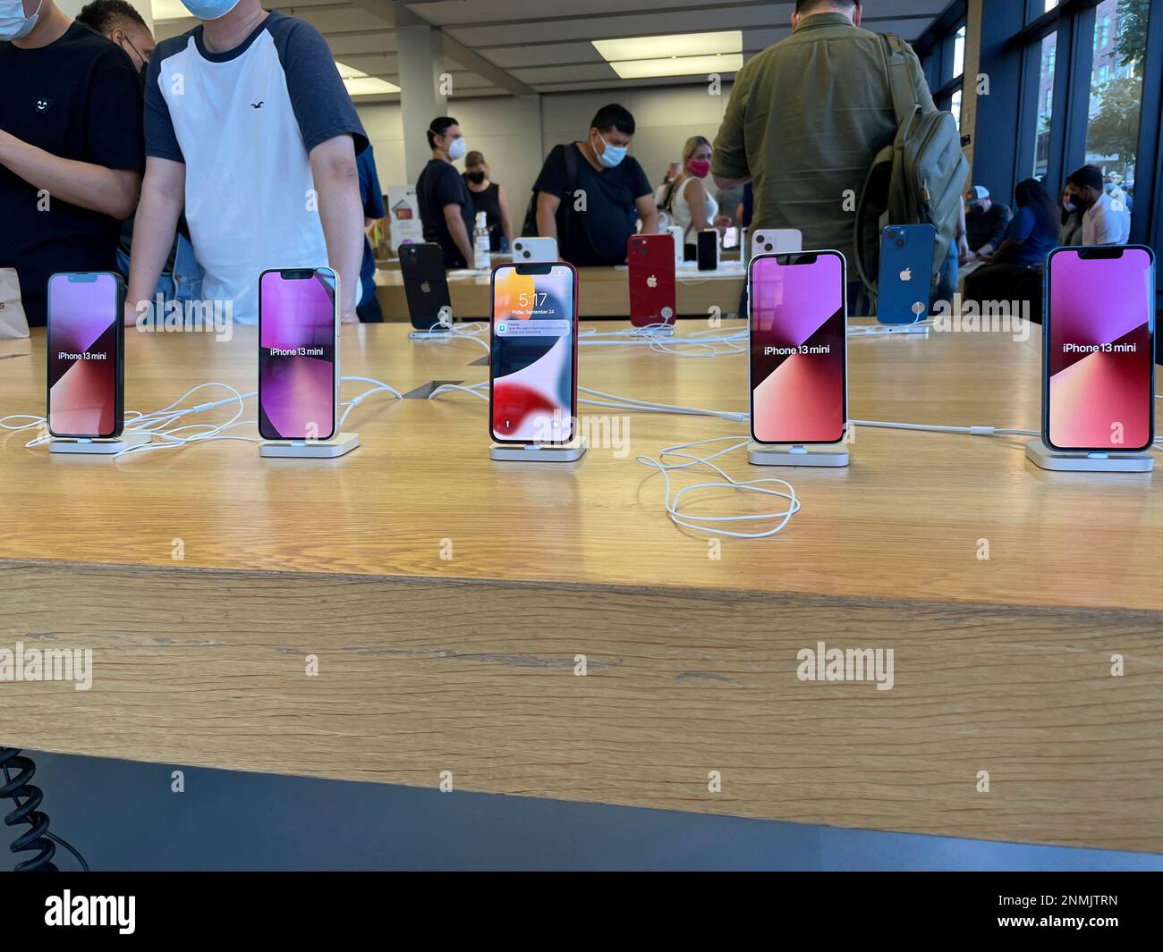 Photo by: STRF/STAR MAX/IPx 2021 9/24/21 The new iPhone 13 line of ...