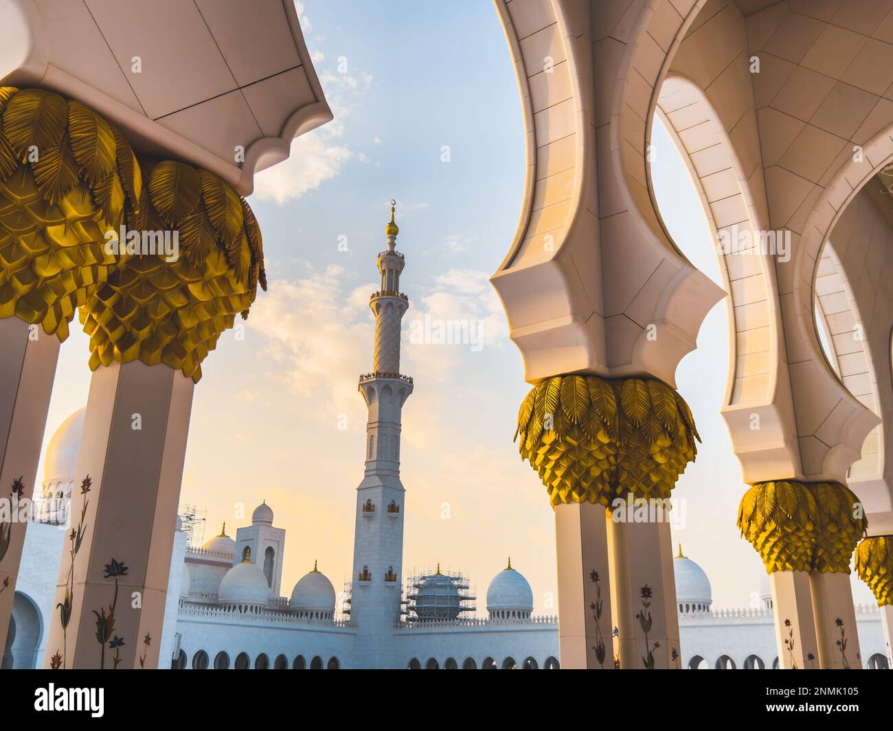 The Sheikh Zayed Grand Mosque during sunset, in Abu Dhabi, United Arab ...