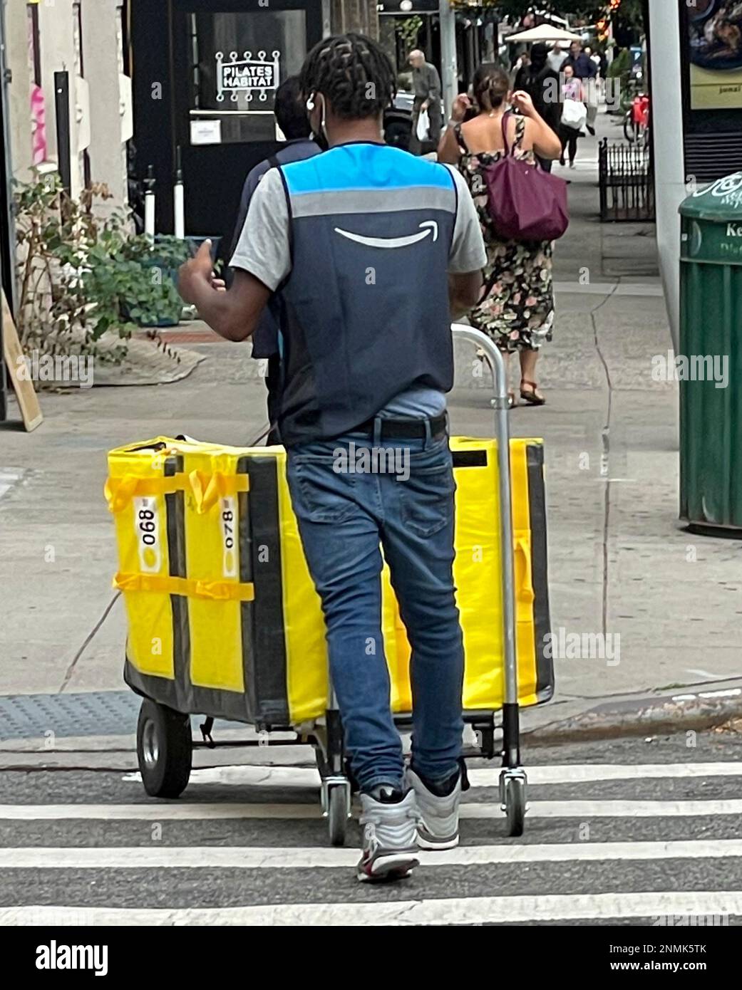 Photo by: STRF/STAR MAX/IPx 2021 9/22/21 An Amazon delivery man is seen ...