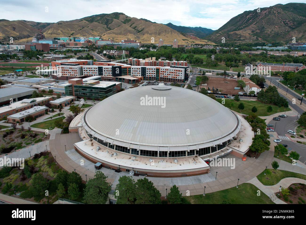 A general view of the Jon M. Huntsman Center on the campus of the ...