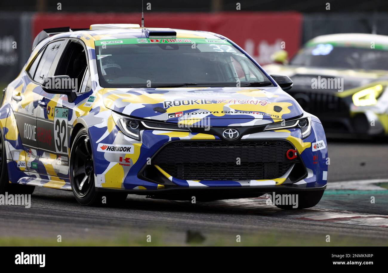 ROOKIE Racing's hydrogen-powered Corolla competes in Super Taikyu ...