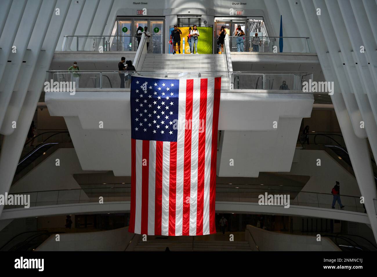 Photo by: NDZ/STAR MAX/IPx 2021 9/8/21 People walk through the Oculus ...
