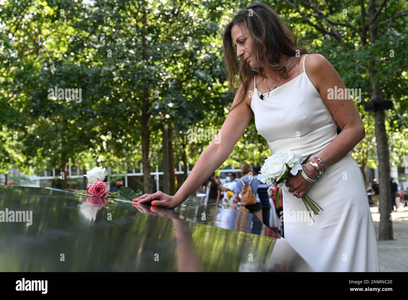 Photo by: NDZ/STAR MAX/IPx 2021 9/8/21 Monica Iken-Murphy wears her ...