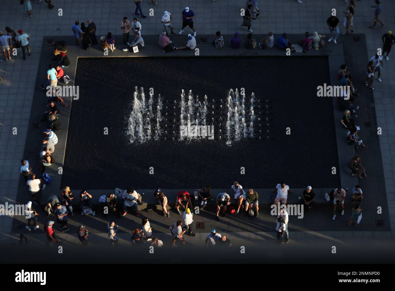 Fans around the fountain around the grounds at the 2021 US Open, Monday ...
