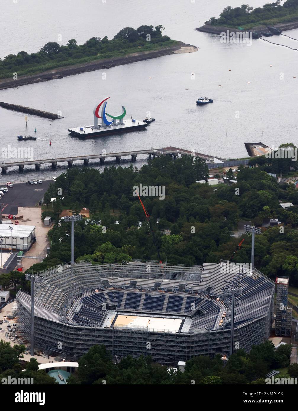 Paralympic symbol mark "Three Agitos" is removed from Odaiba Kaihin ...