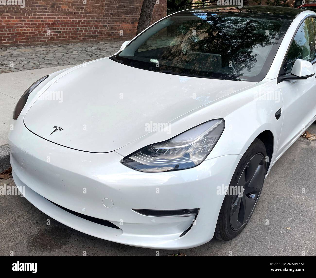 Photo by: STRF/STAR MAX/IPx 2021 9/3/21 U.S. probes fatal Tesla crash ... Photo by: STRF/STAR MAX/IPx 2021 9/3/21 U.S. probes fatal Tesla crash ...