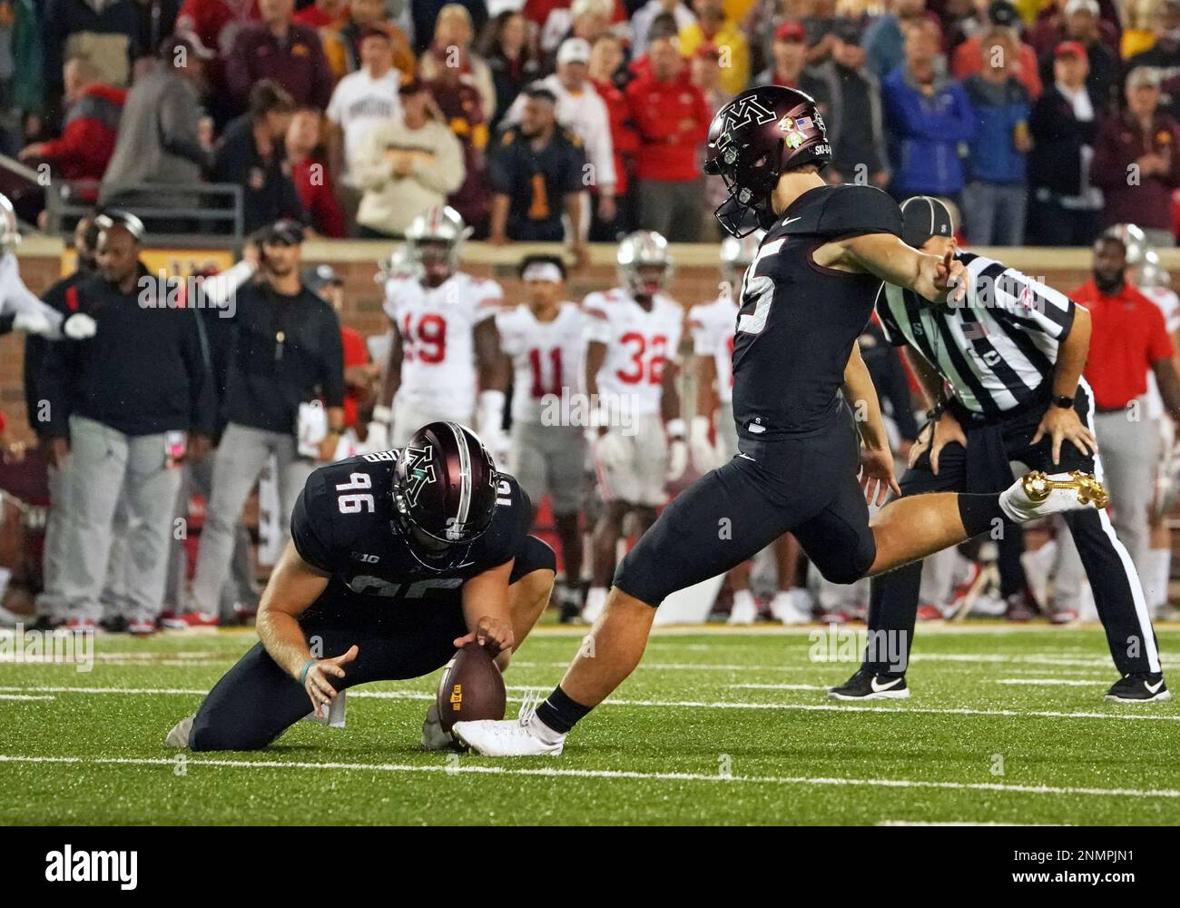 MINNEAPOLIS, MN - SEPTEMBER 02: Minnesota Golden Gophers kicker Matthew ...