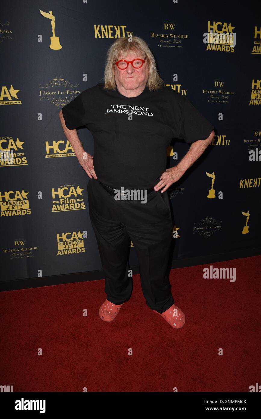 Bruce Vilanch attends the red carpet of the 2023 HCA Film Awards. Photo ...