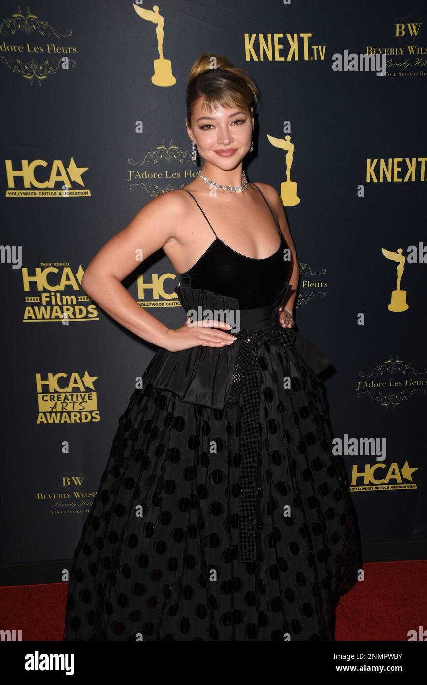 Madelyn Cline attends the red carpet of the 2023 HCA Film Awards. Photo ...