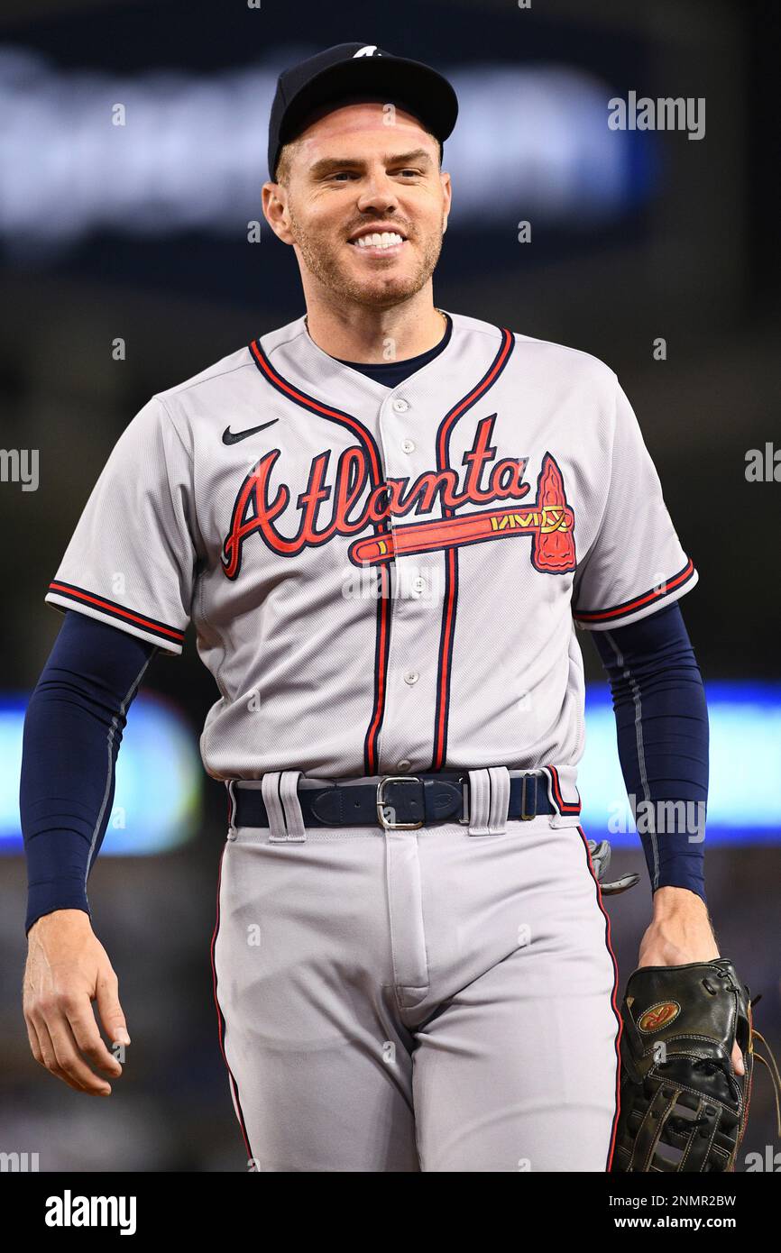 LOS ANGELES, CA - AUGUST 30: Atlanta Braves first baseman Freddie ...