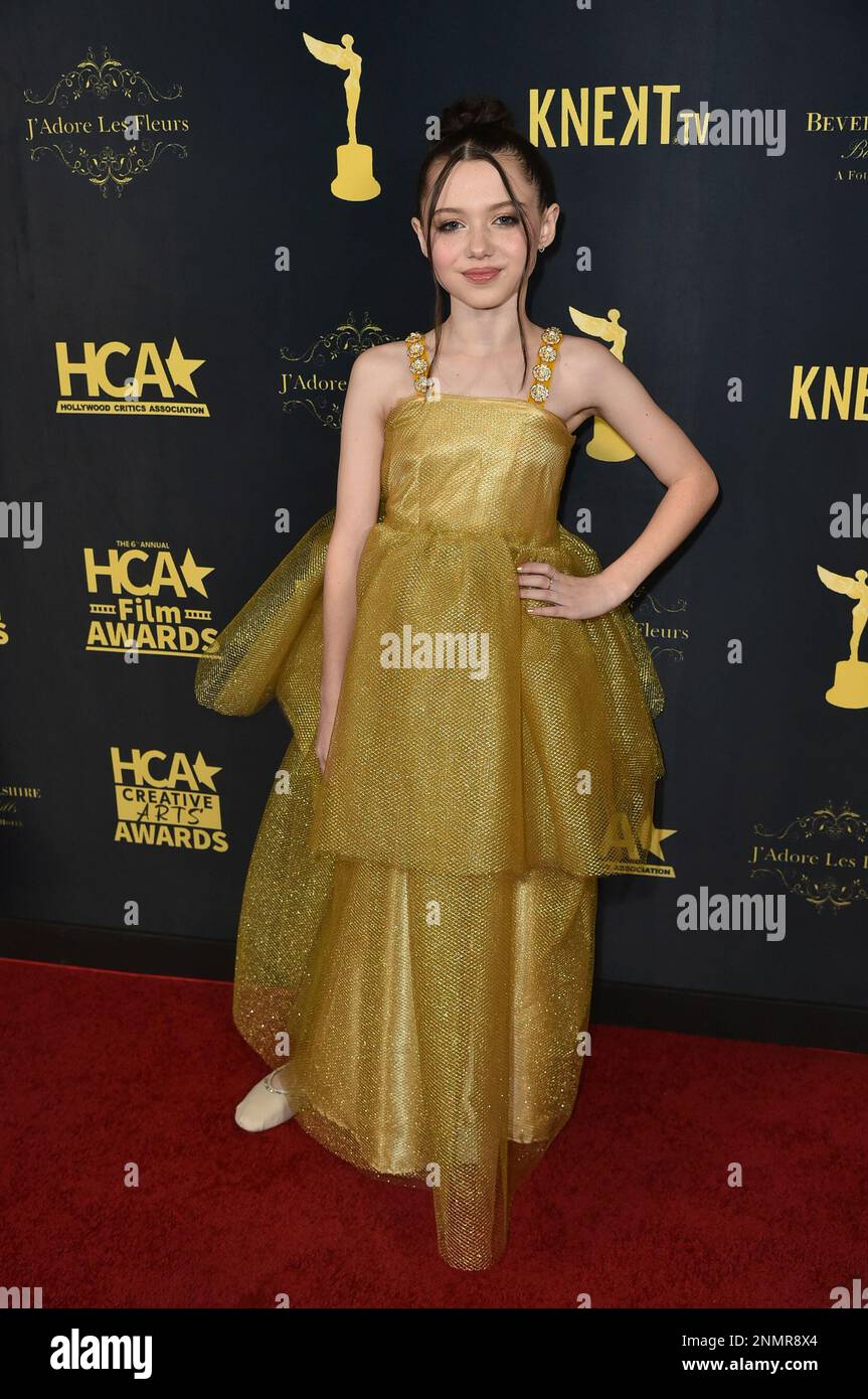 Violet McGraw, Madeleine McGraw arrives at the Hollywood Critics ...