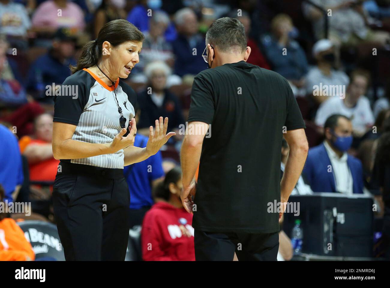 UNCASVILLE, CT - August 28: Referee Amy Bonner speaks with Connecticut ...