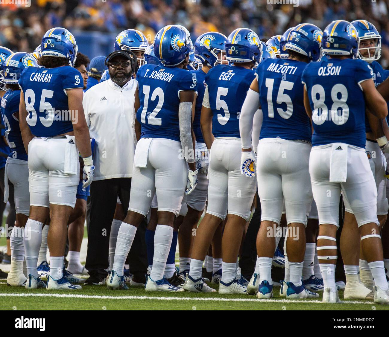August 28 2021 San Jose, CA USA Spartans Coach Alonzo Carter on the ...