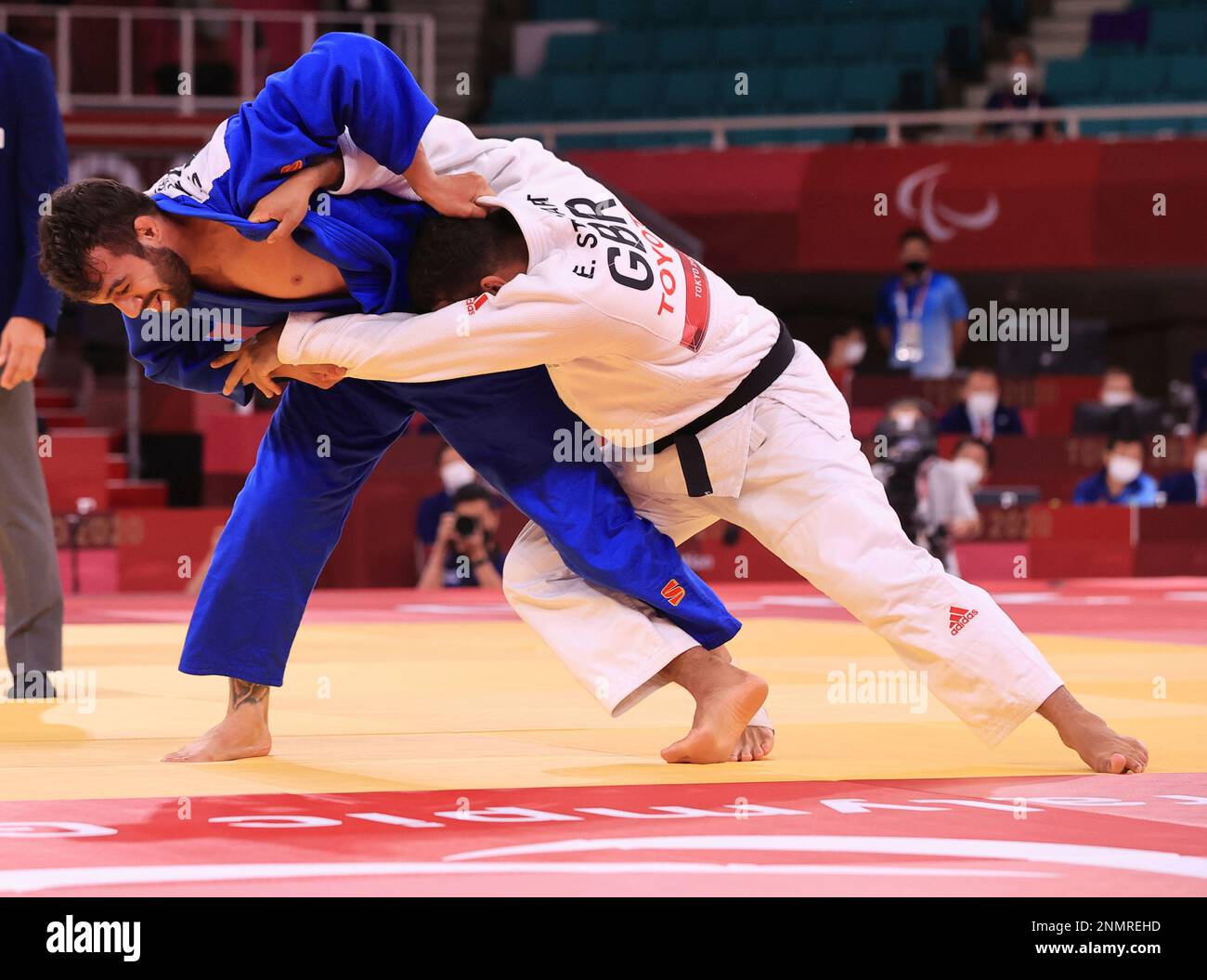 Iran's NOURI Vahid (blue) and Great Britain's STEWART Elliot competes ...