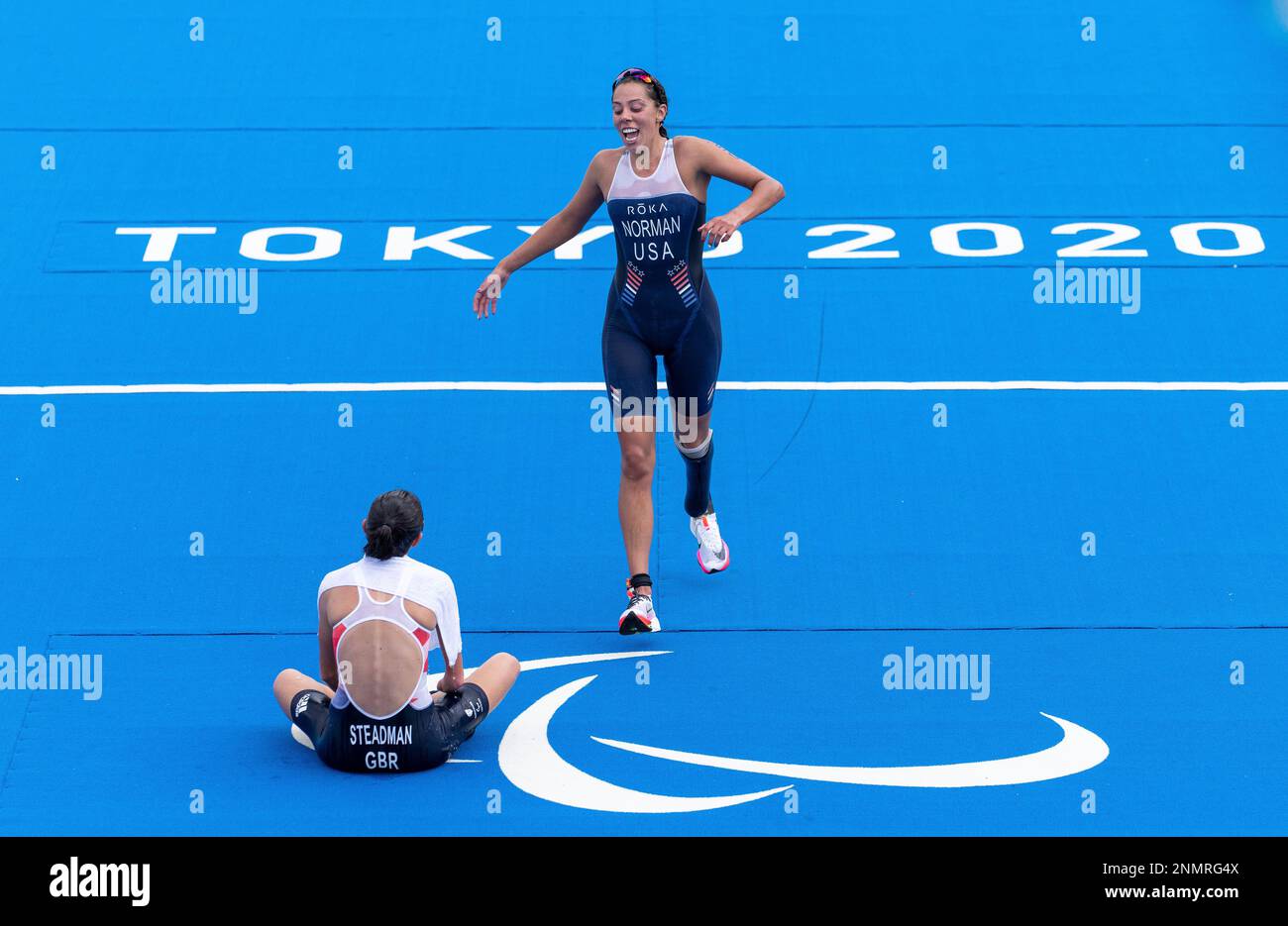 Grace Norman of the U.S. approaches the finish line to take the silver ...