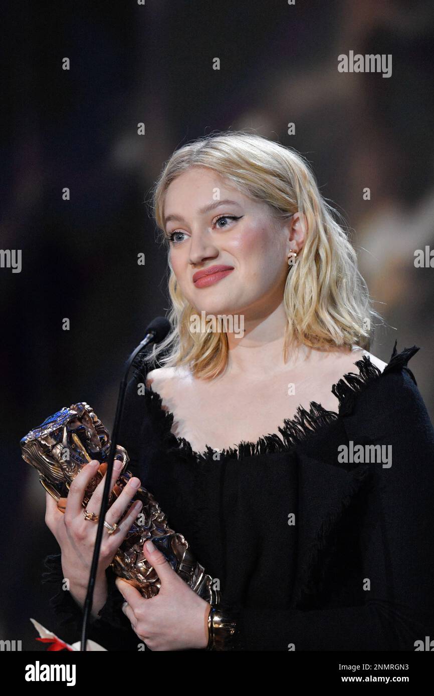 Nadia Tereszkiewicz receives the Best female newcomer Cesar Award for ...