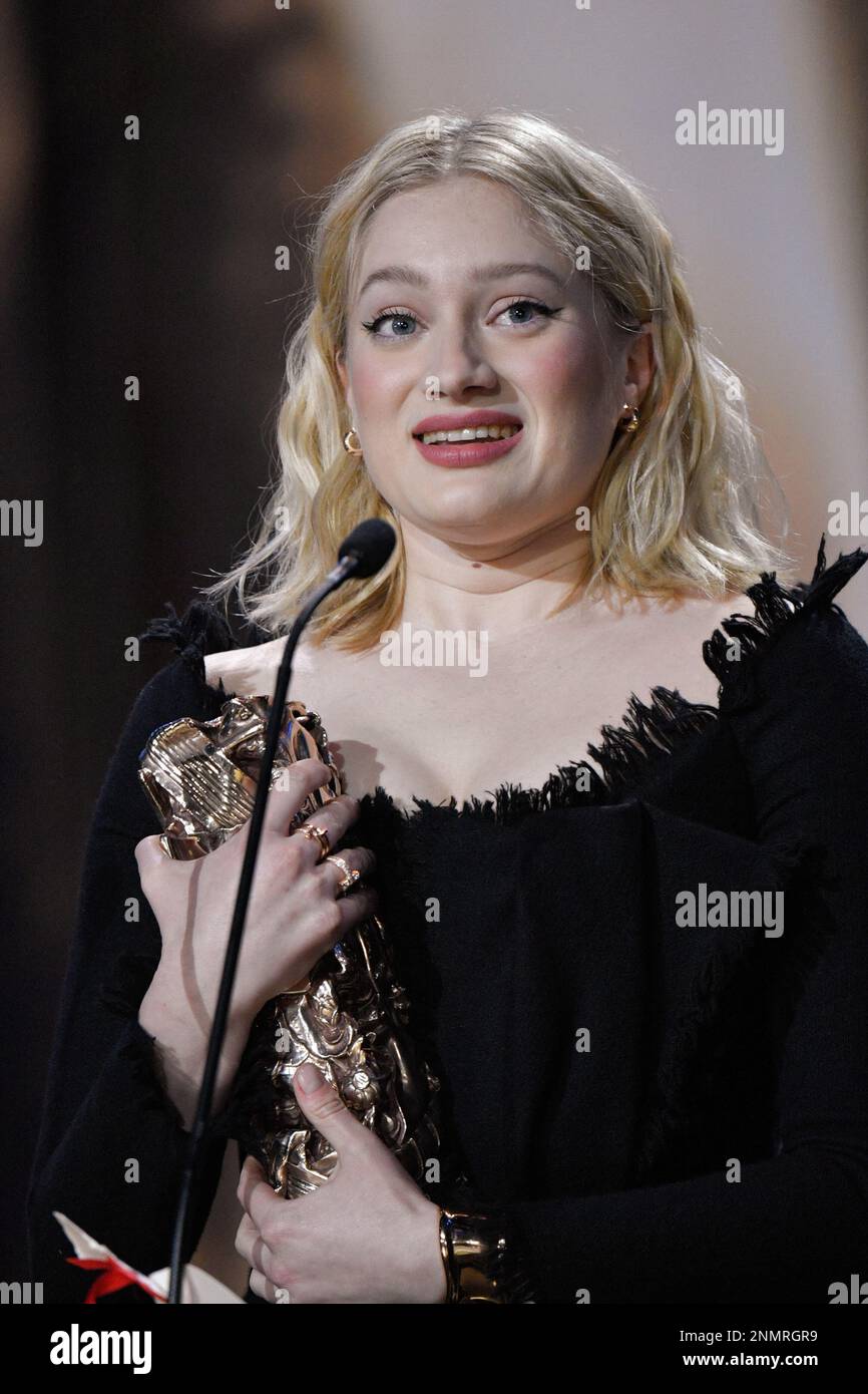 Nadia Tereszkiewicz receives the Best female newcomer Cesar Award for ...