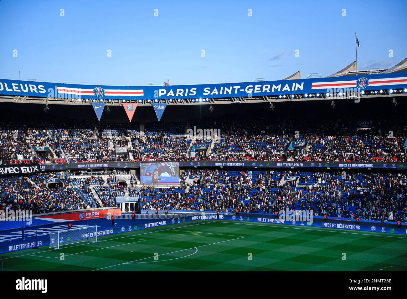 General view (overview atmosphere or ambiance illustration) with the ...