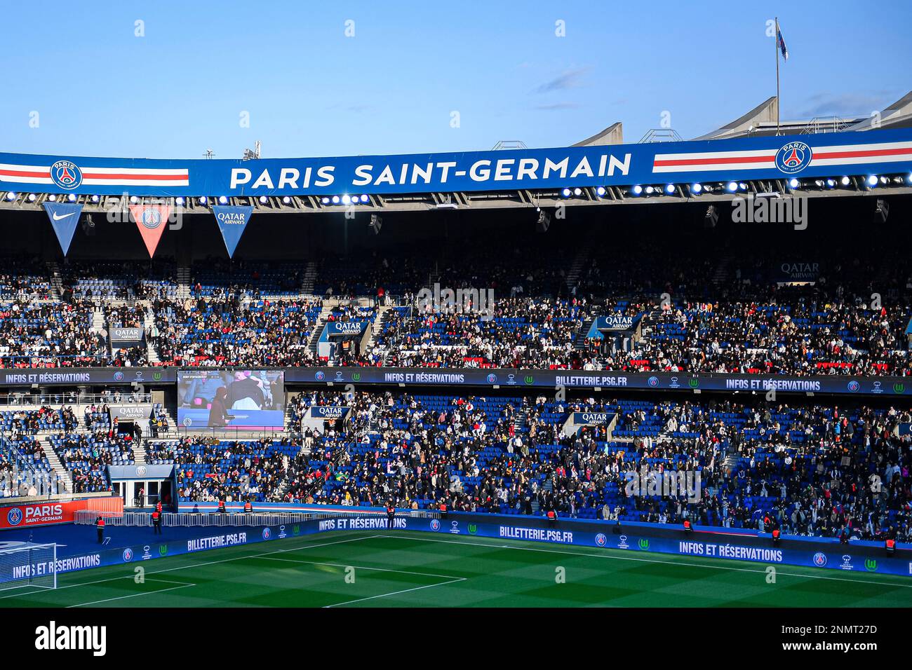 General view (overview atmosphere or ambiance illustration) with the ...