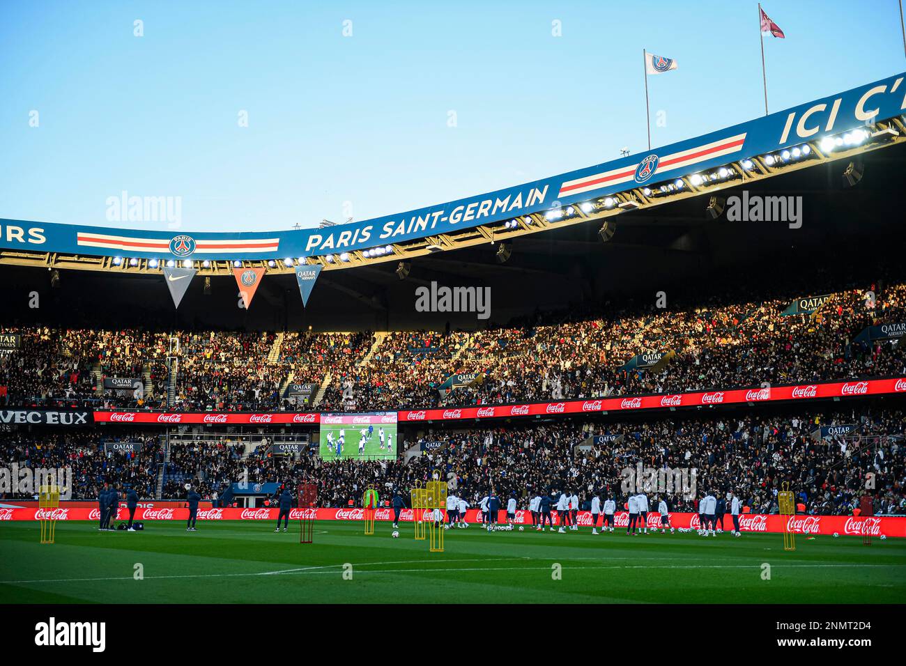 General view (overview atmosphere or ambiance illustration) with the ...