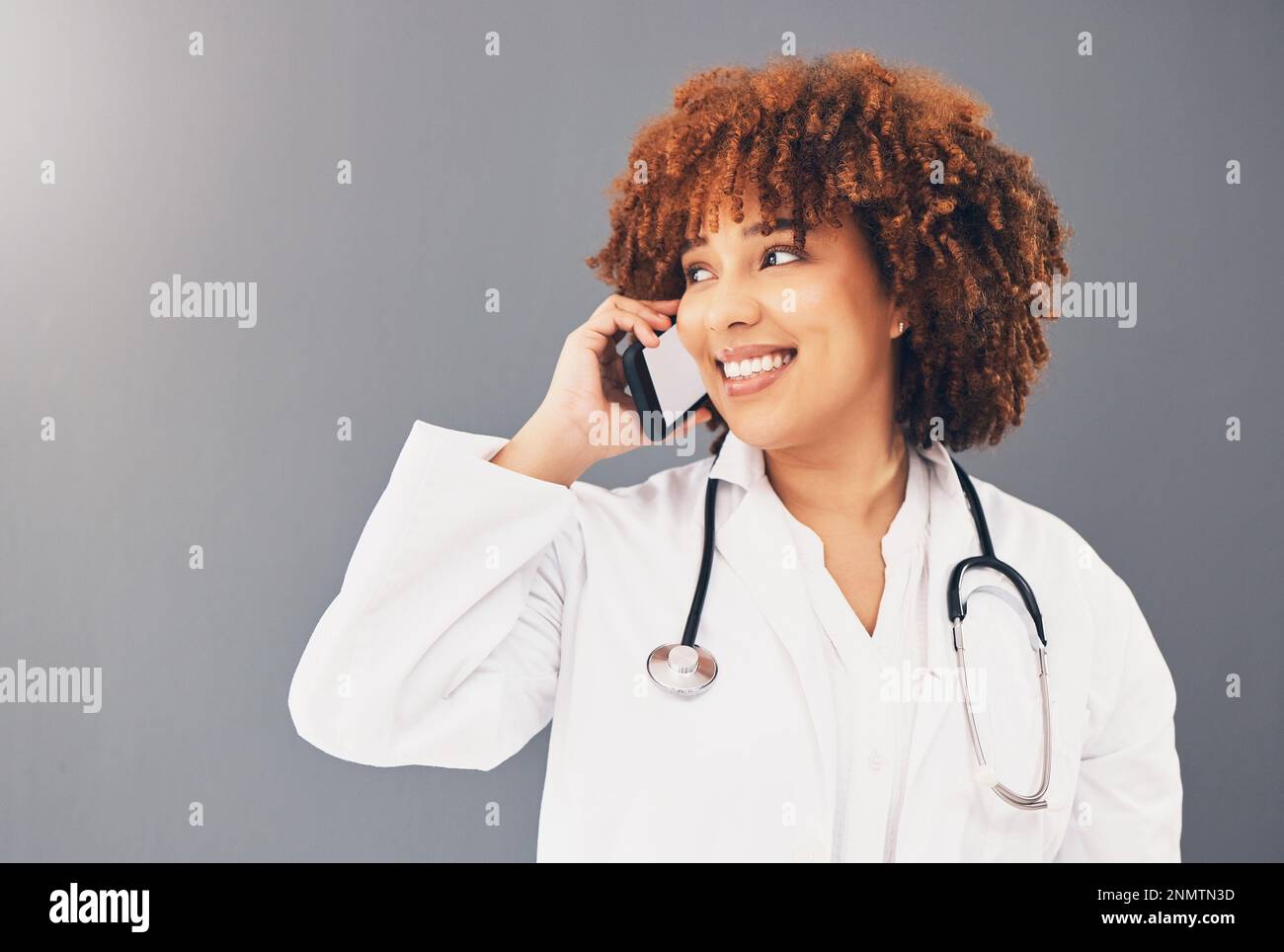 Consulting phone call thinking hi-res stock photography and images - Alamy