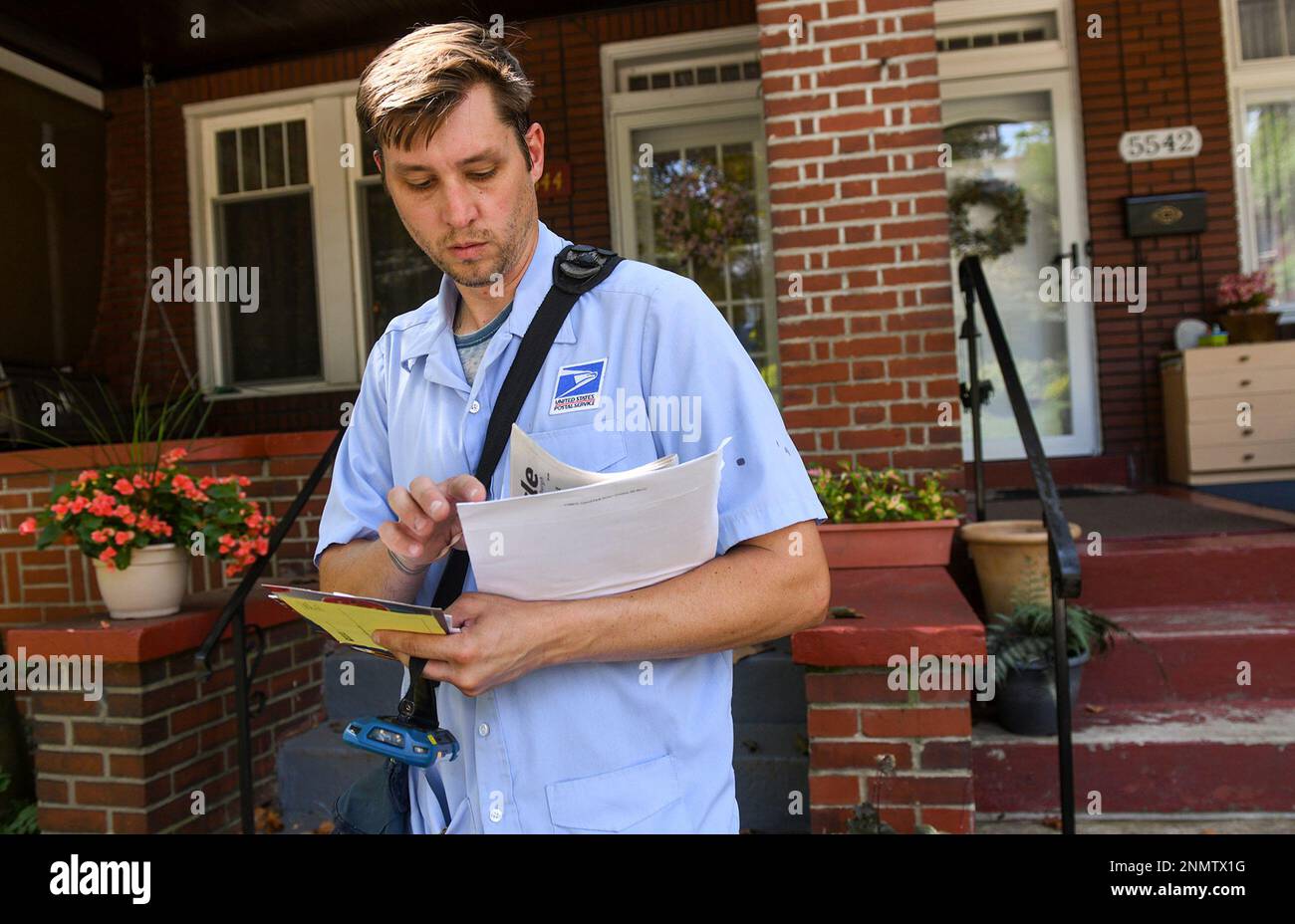 Alex Newell, son of David Newell who played Mr. McFeely on Mister ...