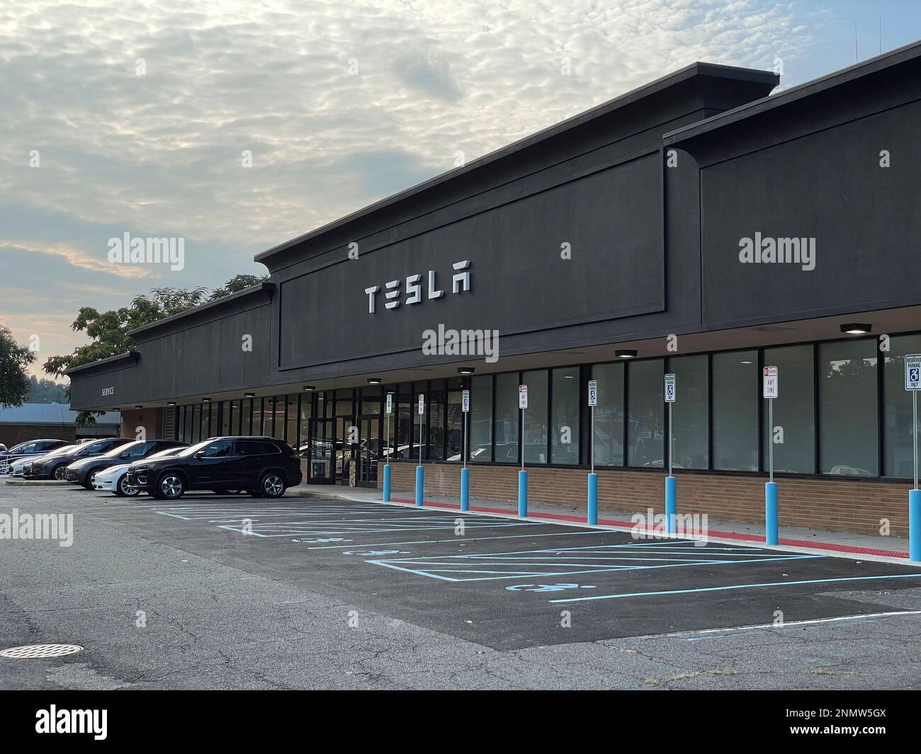 Photo by: STRF/STAR MAX/IPx 2021 8/16/21 Tesla's Autopilot under ...