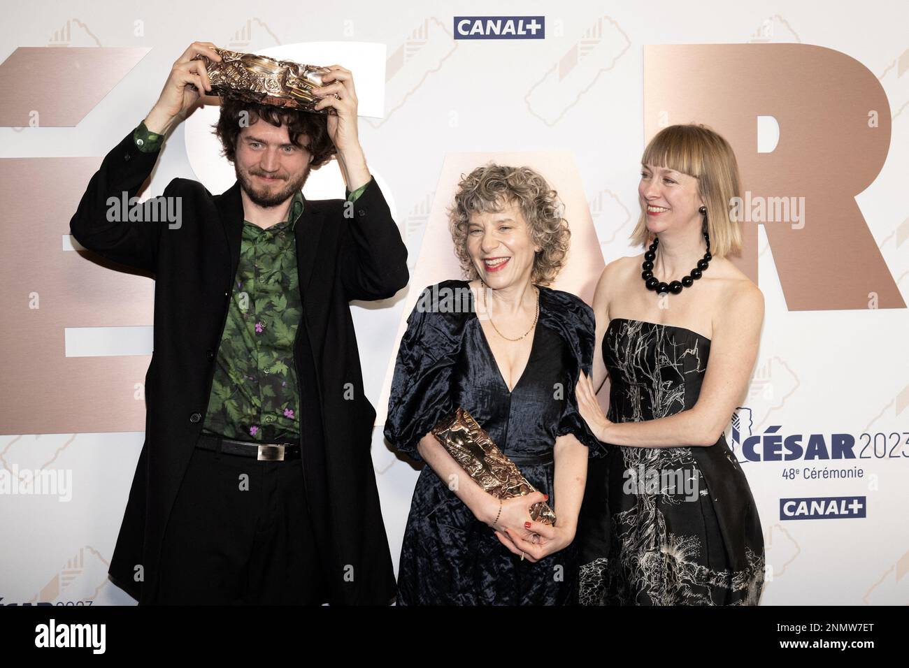 Martin Bertier, Elisabeth Subrin and Helen Olive pose with the Best ...