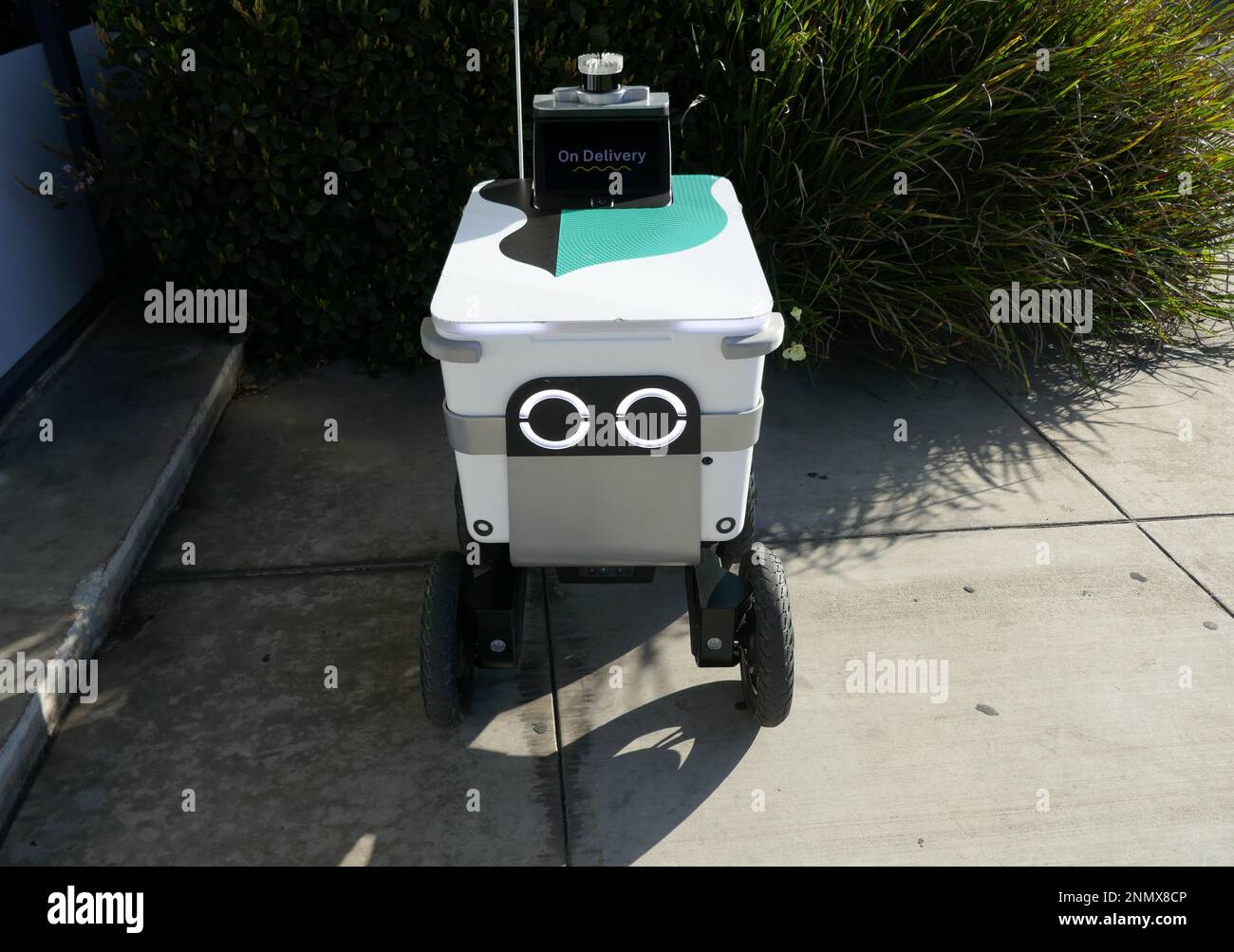 Los Angeles, California, USA 15th February 2023 Delivery Robot on ...