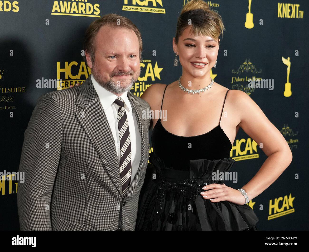 L cline hi-res stock photography and images - Alamy