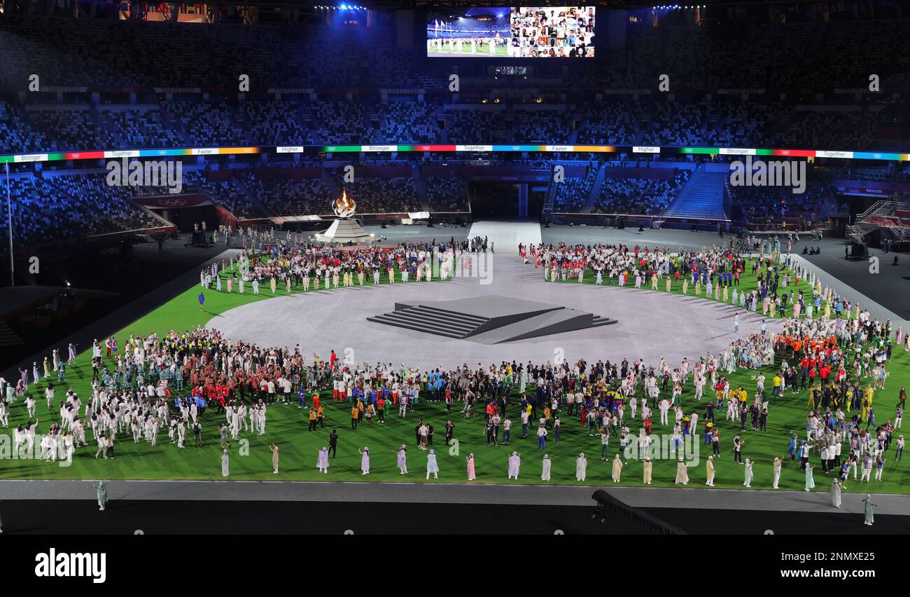 The closing ceremony of the Tokyo 2020 Olympic Games is held at ...