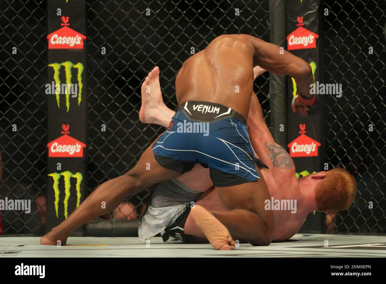 HOUSTON, TX - AUGUST 07: (L-R) Alonzo Menifield punches Ed Herman in ...