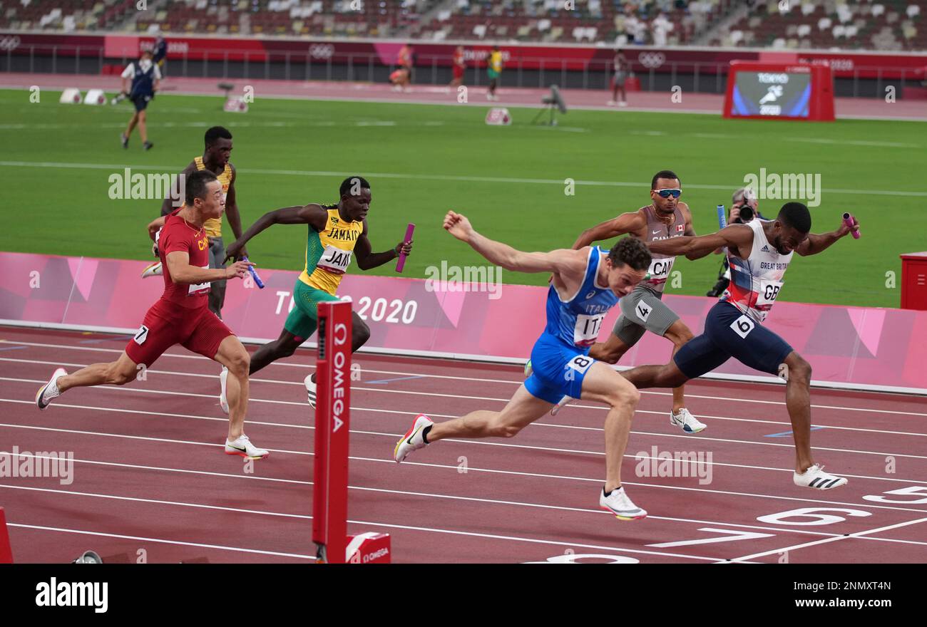 Italy's TORTU Filippo(blue) goals during the Men's 4 x 100m Relay Final ...