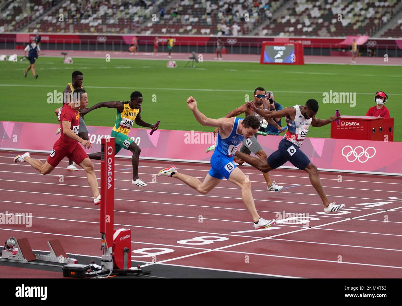 Italy's TORTU Filippo(blue) goals during the Men's 4 x 100m Relay Final ...