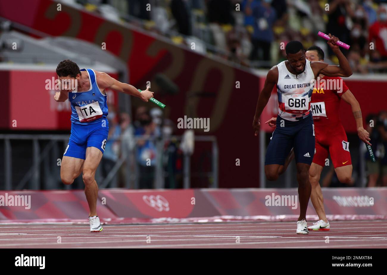 Italy's TORTU Filippo(blue) goals during the Men's 4 x 100m Relay Final ...