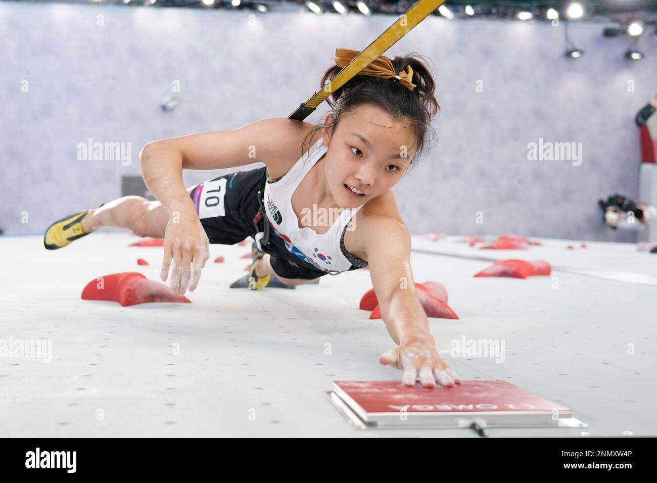 Seo Chae-hyun, of South Korea, competes during the speed portion of the ...