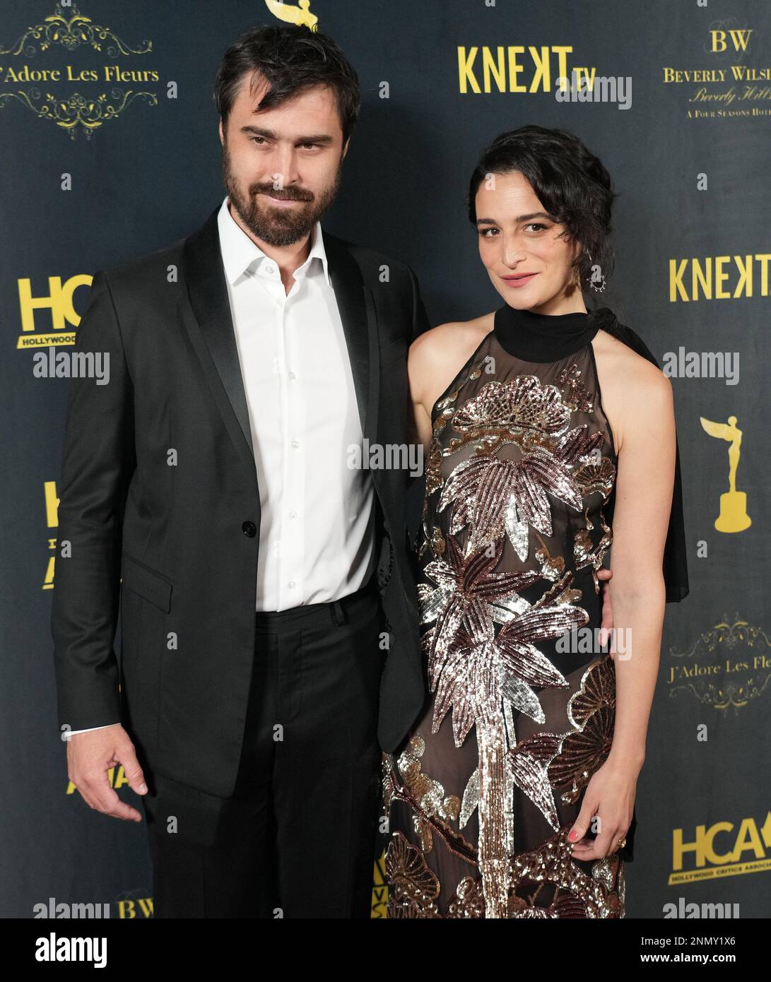 Los Angeles, USA. 24th Feb, 2023. (L-R) Ben Shattuck and Jenny Slate at ...