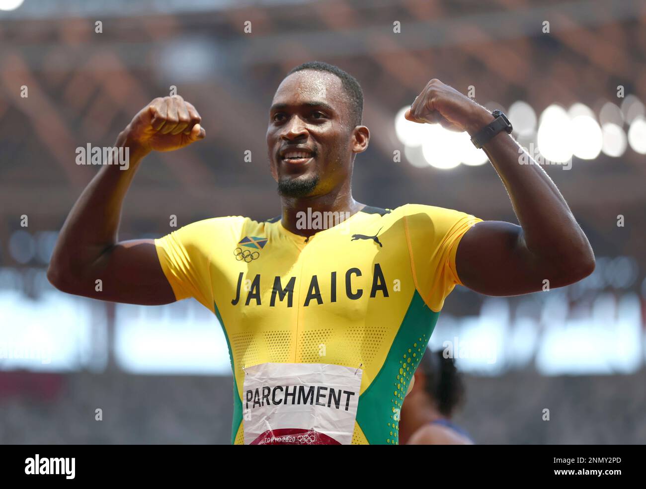 PARCHMENT Hansle (7) of Jamaica shows a strong pose after winning the ...