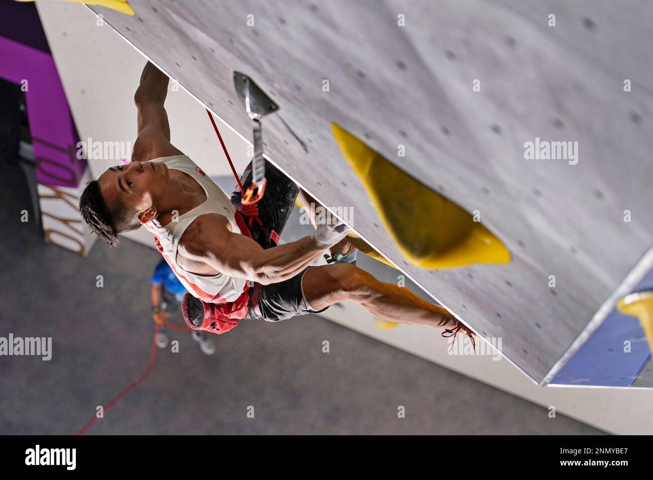 Sean McColl, of Canada, participates during the lead qualification ...