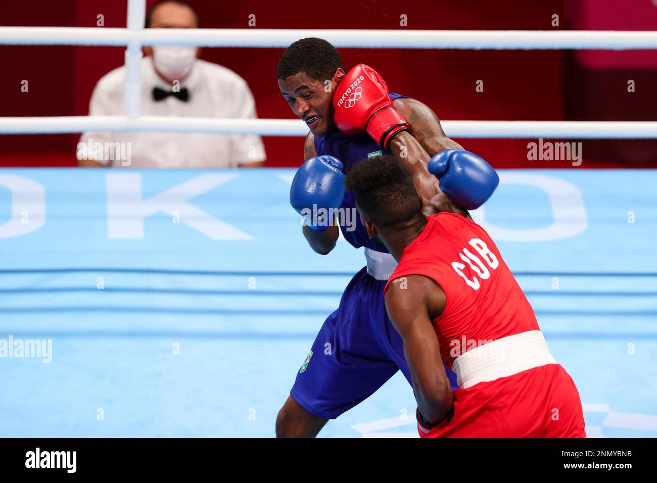 TOKYO, JAPAN - AUGUST 03: Andy Cruz of Team Cuba and Wanderson de ...