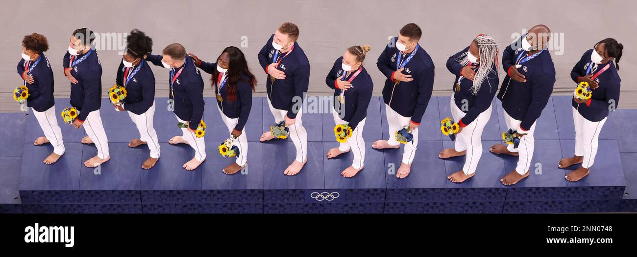 Members of France celebrate after winning Judo mixed team final match ...