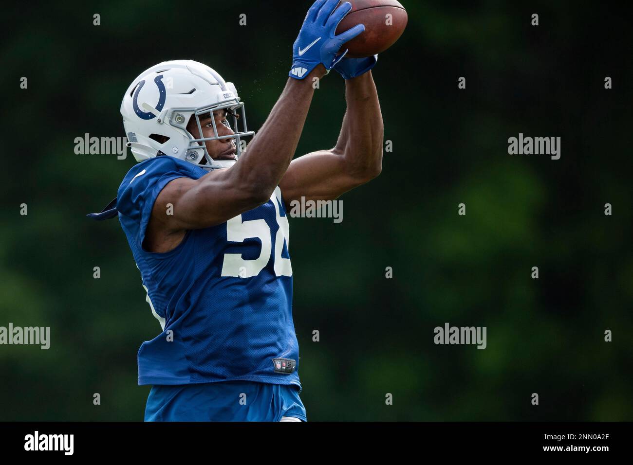 WESTFIELD, IN - JULY 30: Indianapolis Colts linebacker Bobby Okereke ...