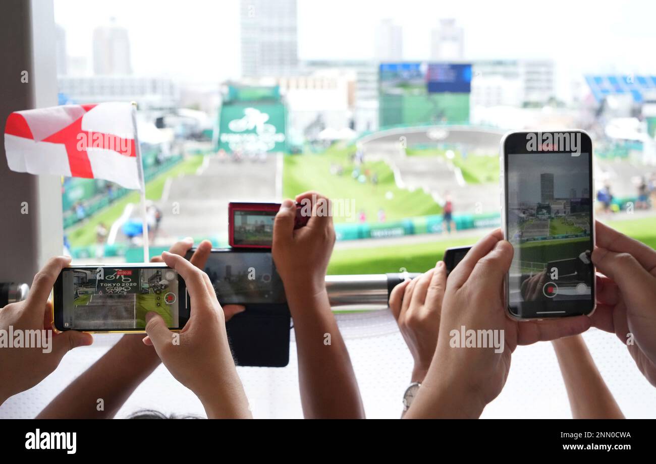 People at Ariake-tenniss-no-mori Station try to watch the Cycling BMX ...