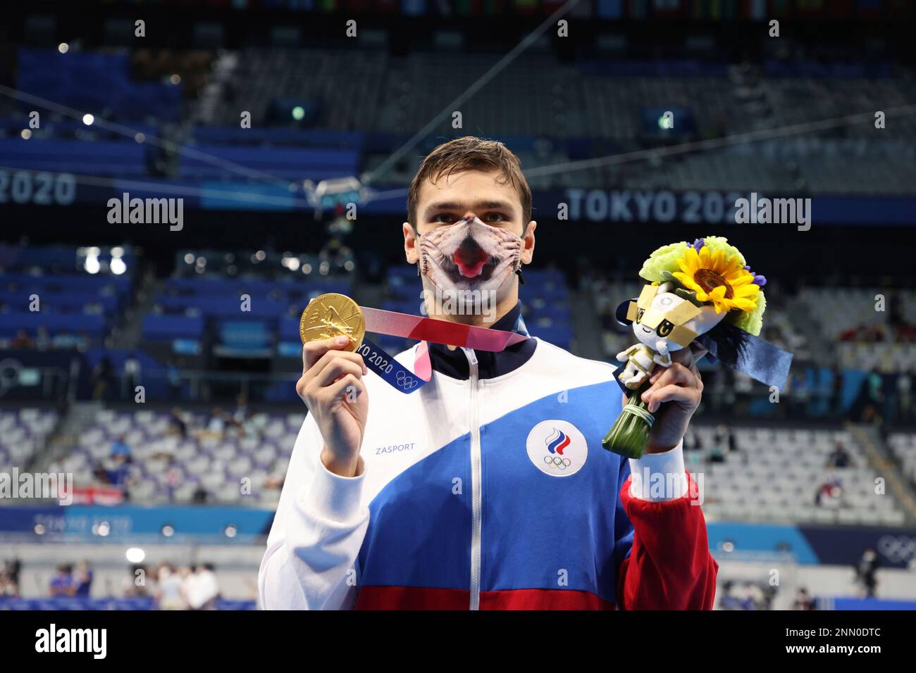 ROC's RYLOV Evgeny poses for photo after winning the men's 200m ...