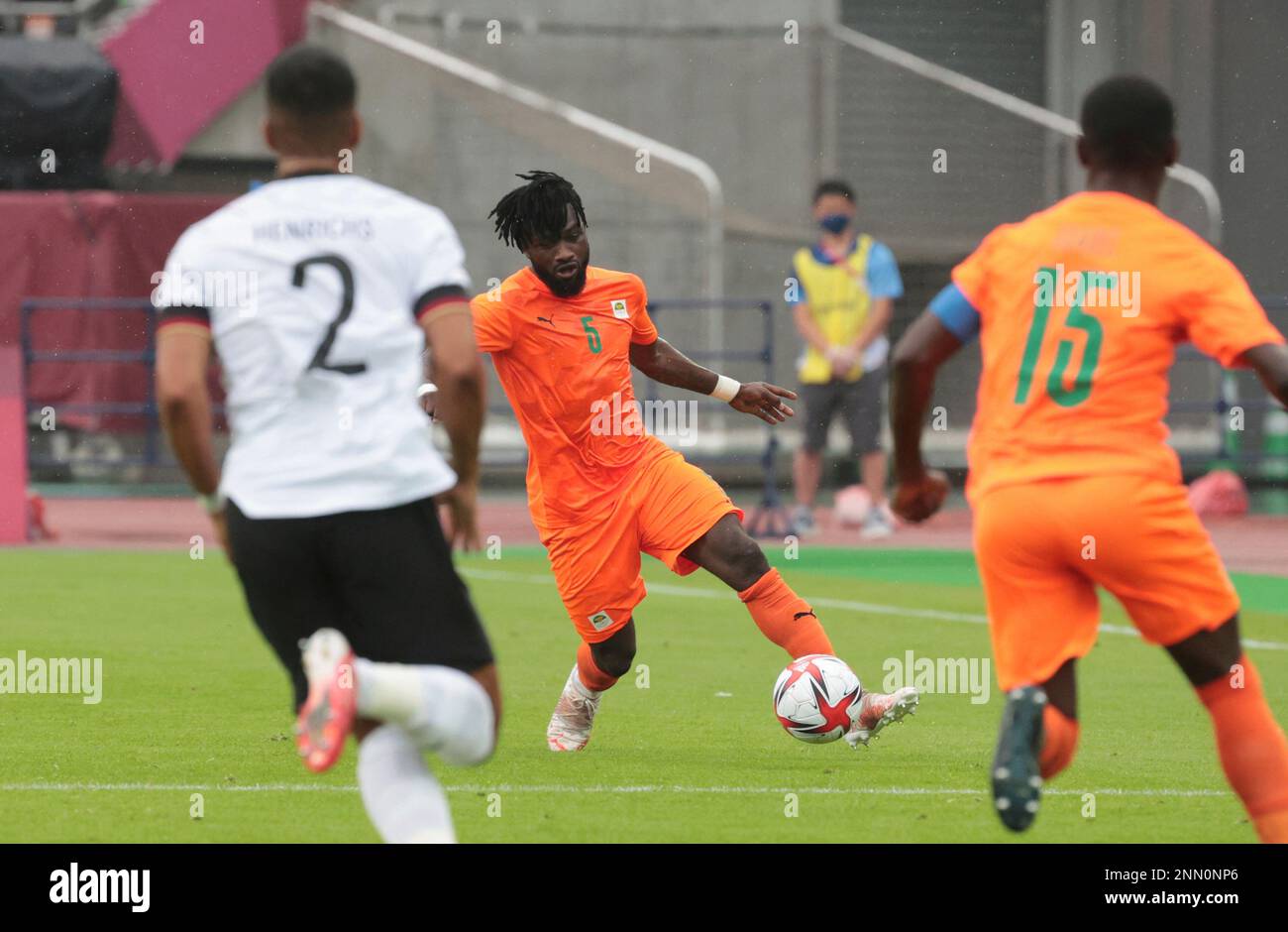 Côte d'Ivoires' defender DIALLO Ismael (C,8) keeps a ball during the ...