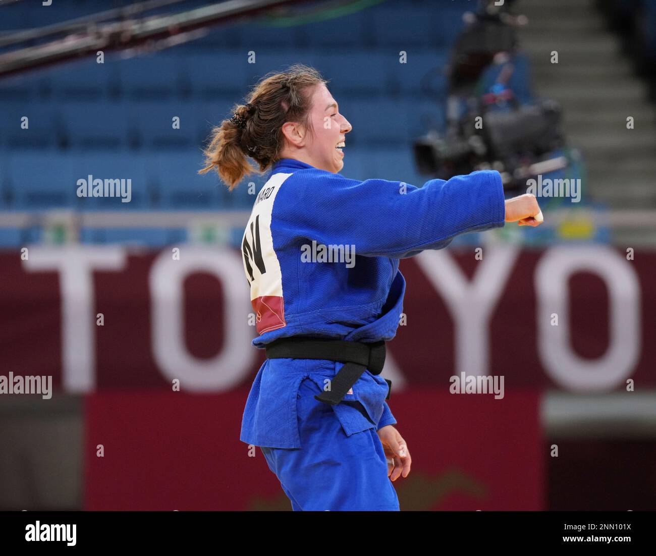 Canada's BEAUCHEMIN-PINARD Catherine reacts after winning Women -63 kg ...