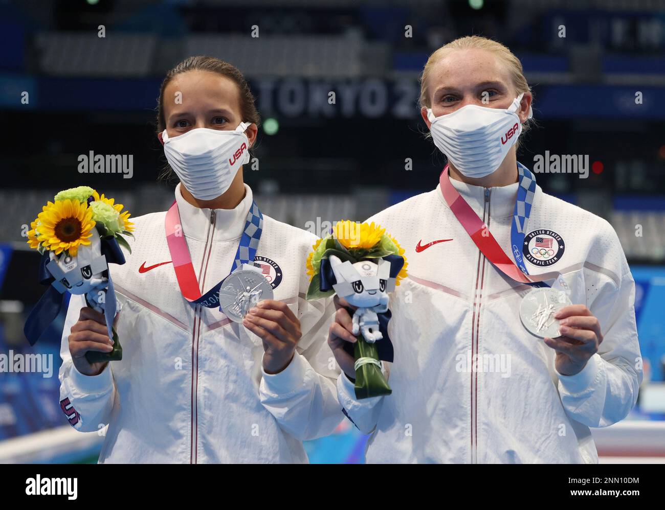 United States's PARRATTO Jessica and SCHNELL Delaney pose for photo ...