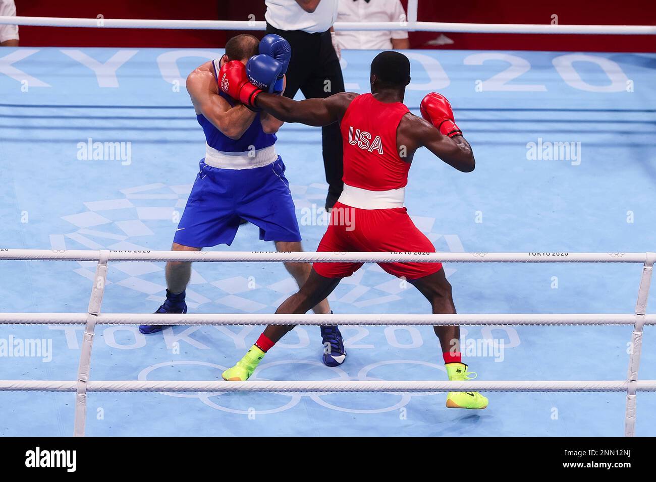 TOKYO, JAPAN - JULY 26: Troy Isley of USA throws a punch during the Men ...